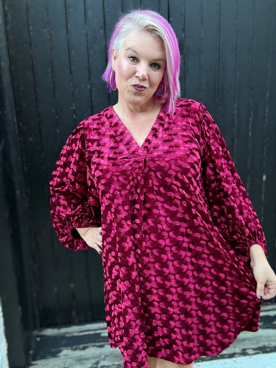 Jodifl Regal Radiance V-Neck Red Velvet Textured Dress – Ruby Idol Apparel